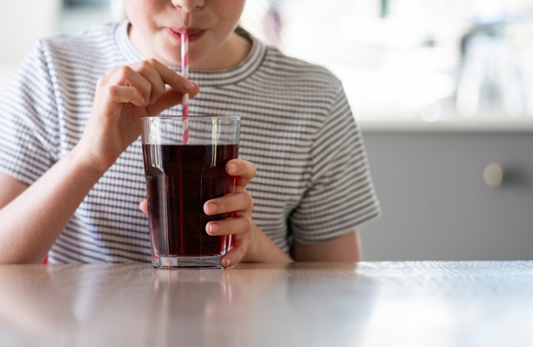 Los refrescos azucarados podrían aumentar el riesgo de cáncer